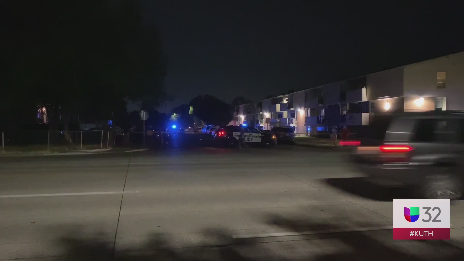 Hispano en crisis y armado se atrinchera en su apartamento | Video ...