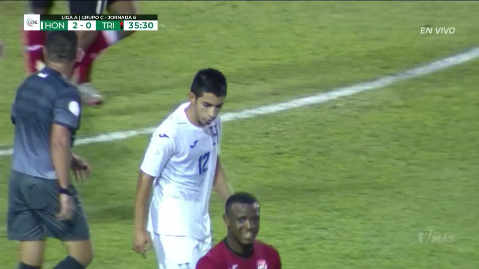 Tiro desviado de Jonathan Toro | Deportes Copa CONCACAF | TUDN Univision