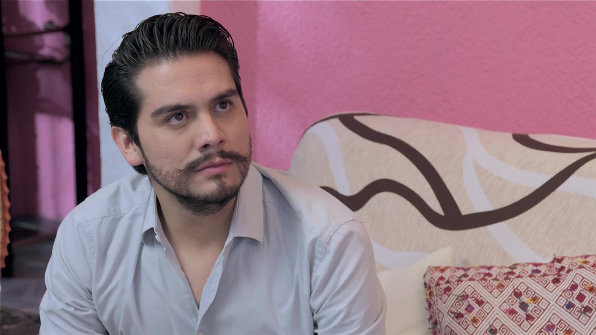 La Rosa de Guadalupe: Rodrigo se rehúsa a cooperar para la operación ...