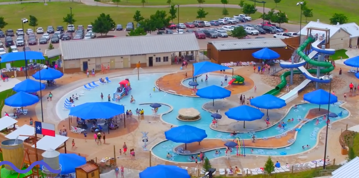 Este parque en el centro de Texas tiene toboganes y un ‘lazy river ...