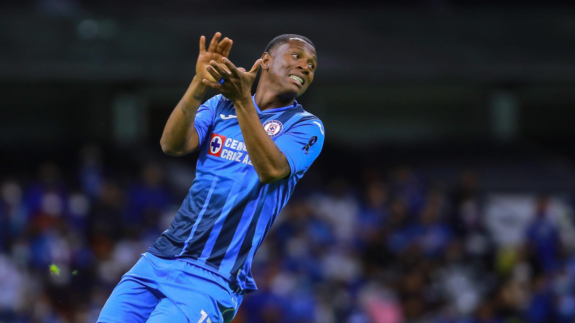 Bryan Angulo termina contrato en Cruz Azul y jugará en Santos de Brasil ...