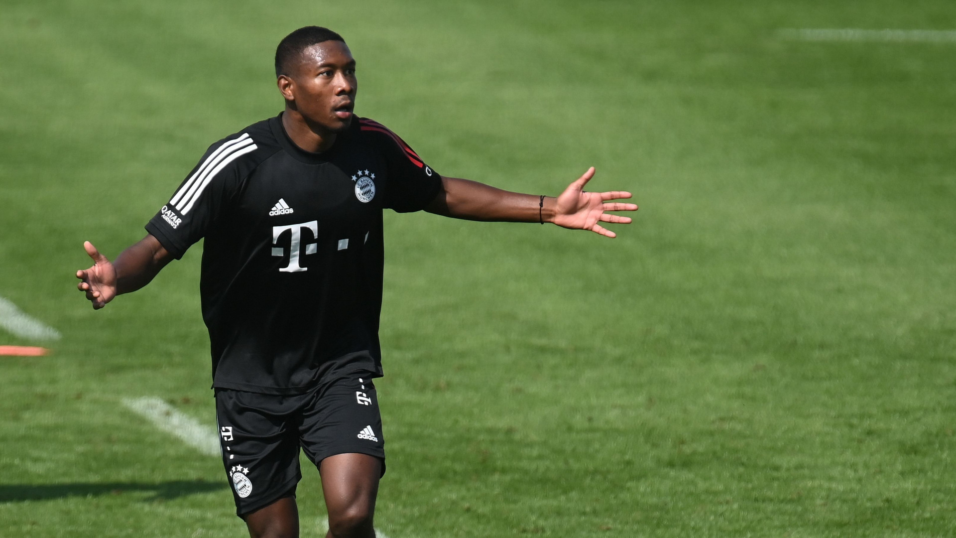 El padre de David Alaba explota contra el Bayern Múnich por la ...