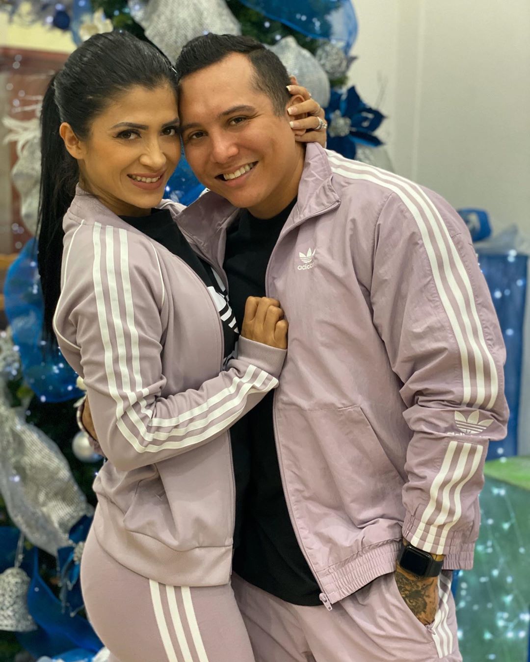 Edwin Luna y su esposa Kimberly Flores están de luto: “Un ángel hermoso ...