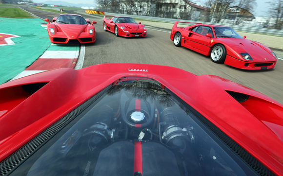 Cuatro Súper autos de Ferrari conducidos por Dario Benuzzi | A Bordo ...