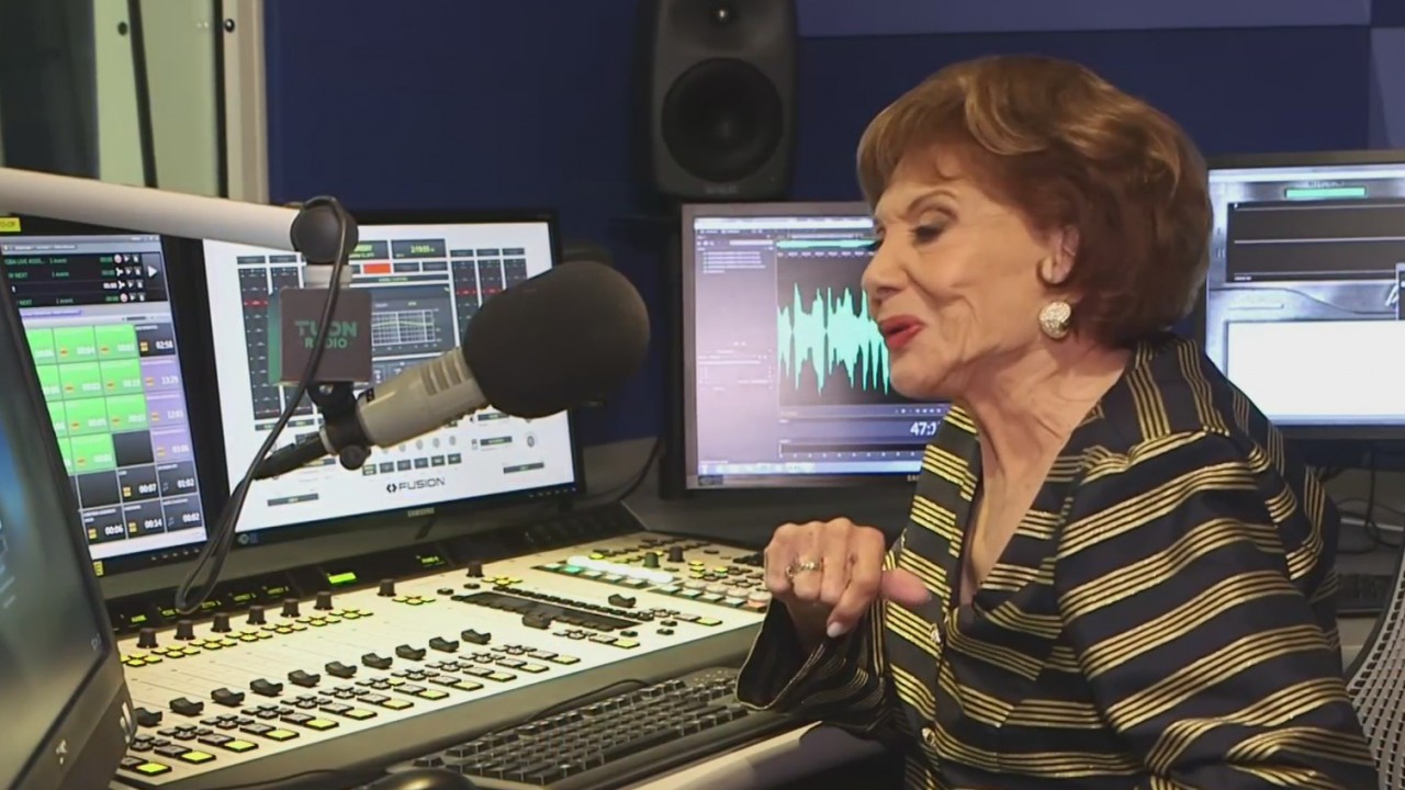 Un homenaje de adiós a Martha Flores: pionera de la radio en Miami y ...