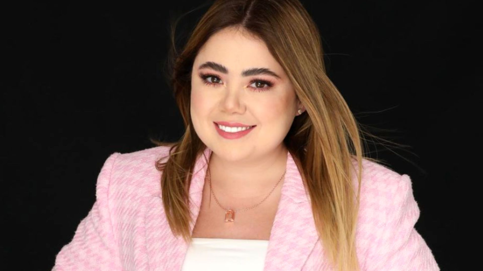 El antes y después de Mariana Botas: su debut en 'Una Luz en el Camino ...