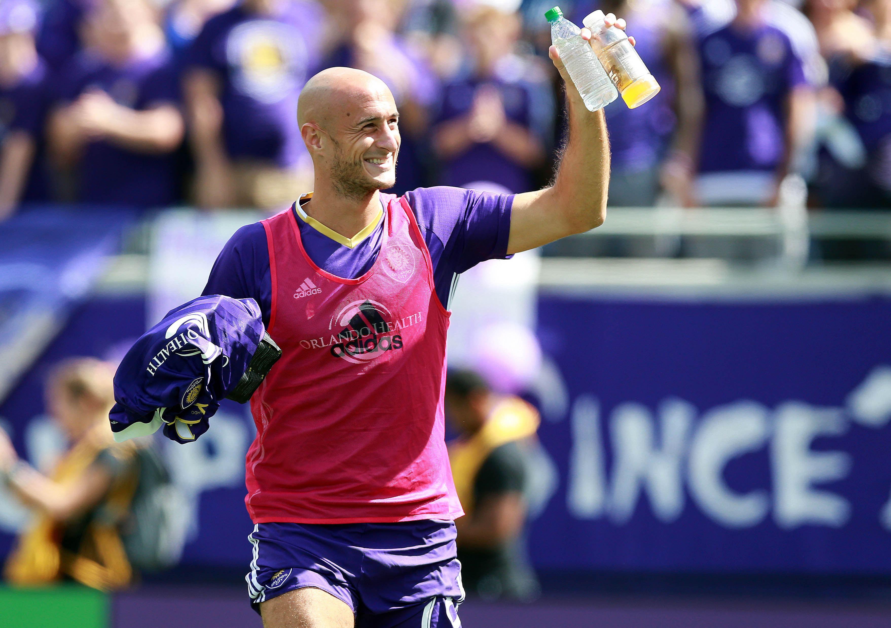 El defensor francés Aurélien Collin vuelve a mostrar interés por jugar ...