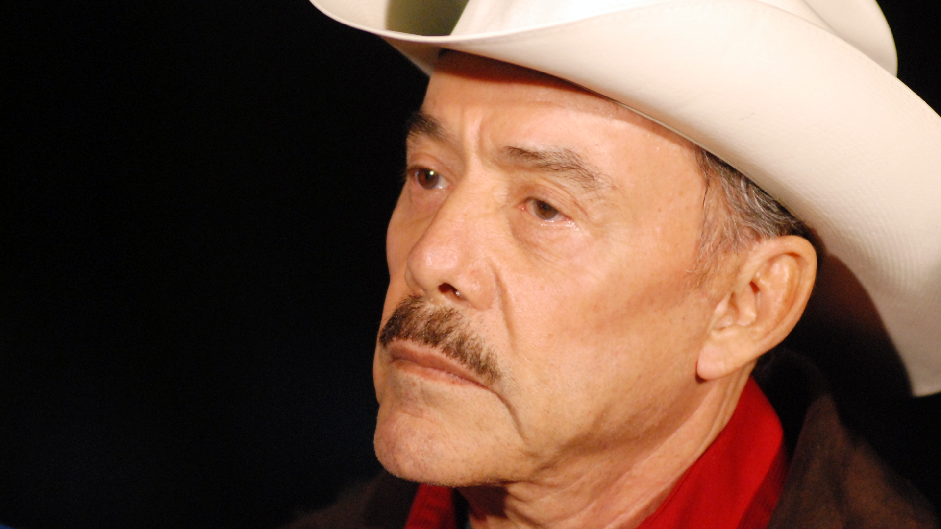 Indignado, Pedro Rivera responde si ya fue invitado a la fiesta de XV ...