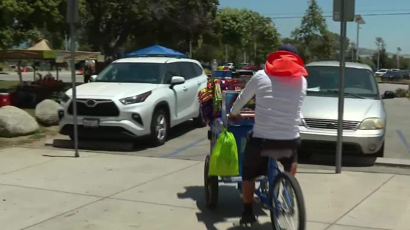 Impiden a vendedores ambulantes ofrecer sus productos en el parque ...