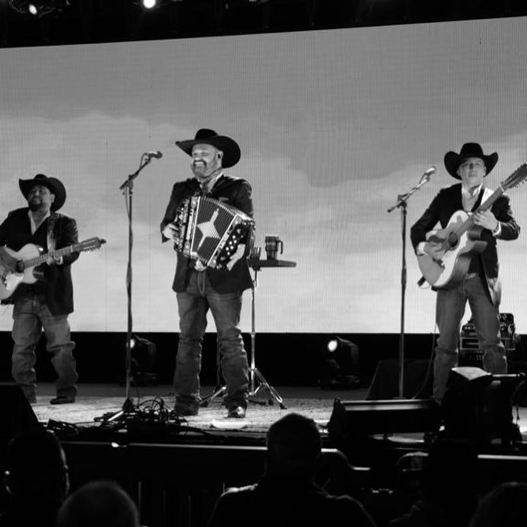 Intocable estrena su nuevo disco Percepción | Shows Bandamax Bandanews ...