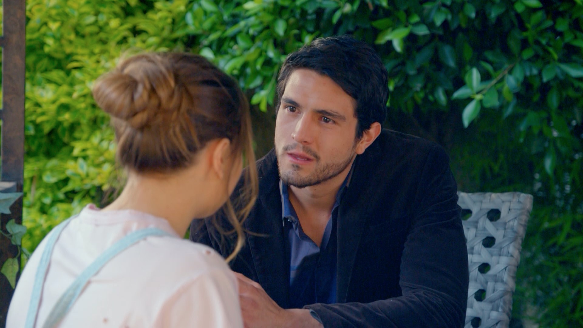 Pablo le declara su amor a Regina | Shows Y mañana será otro día ...