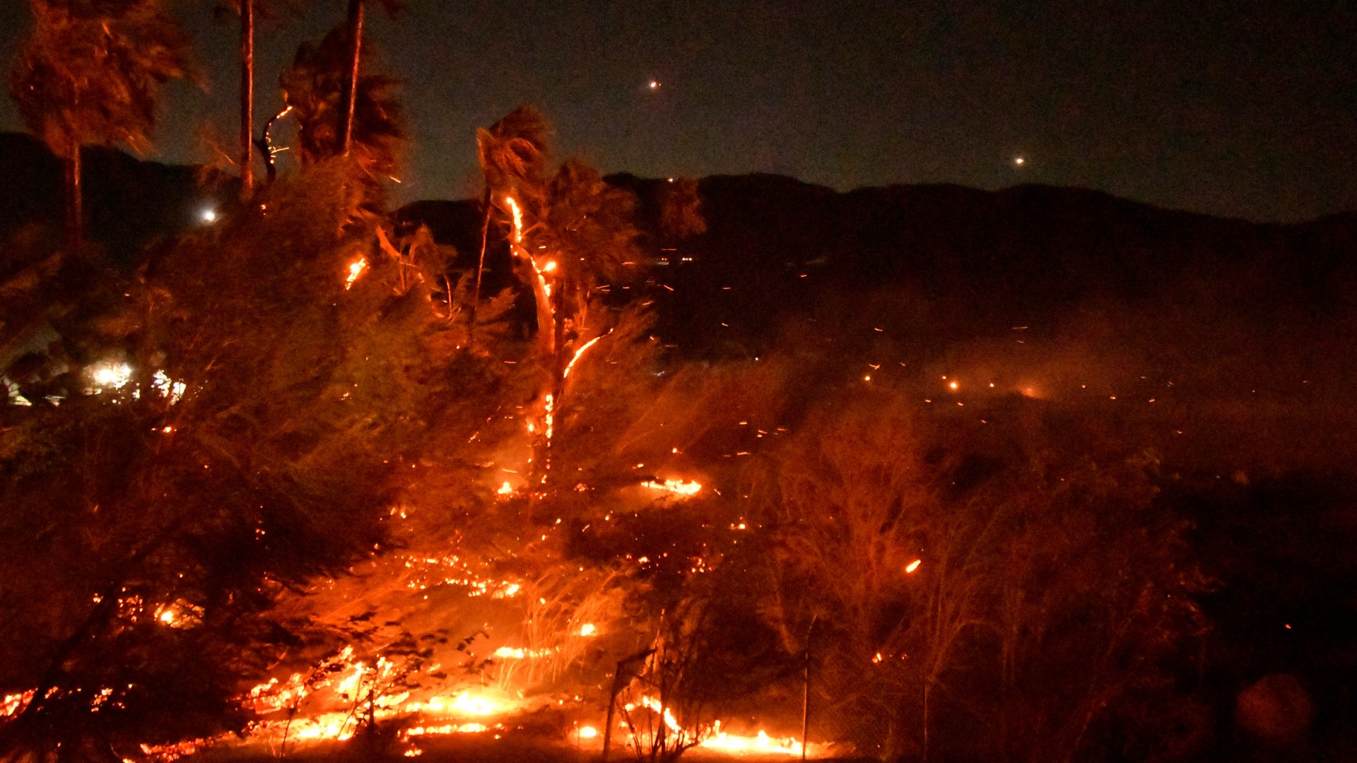 Por qué los incendios en California se multiplican y son tan intensos ...