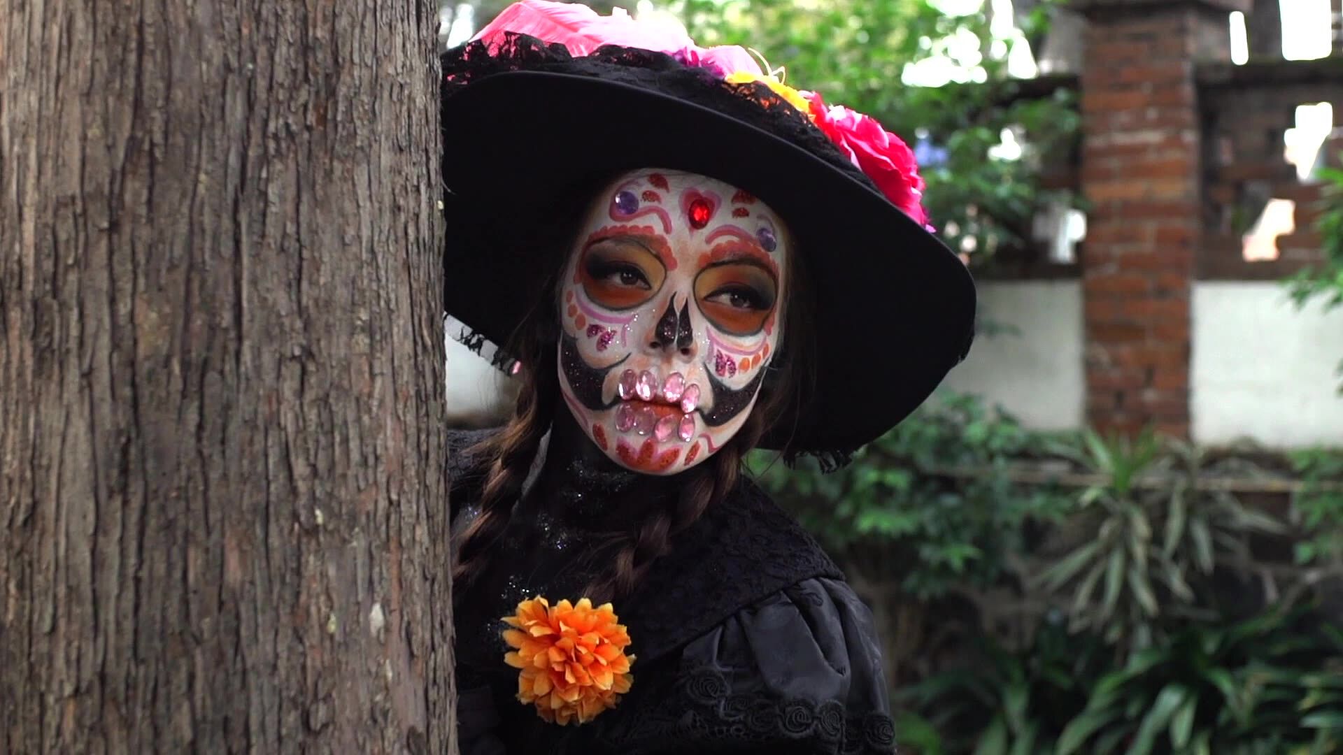 Luz Edith Rojas se transforma en catrina y espanta a Osvaldo de León ...