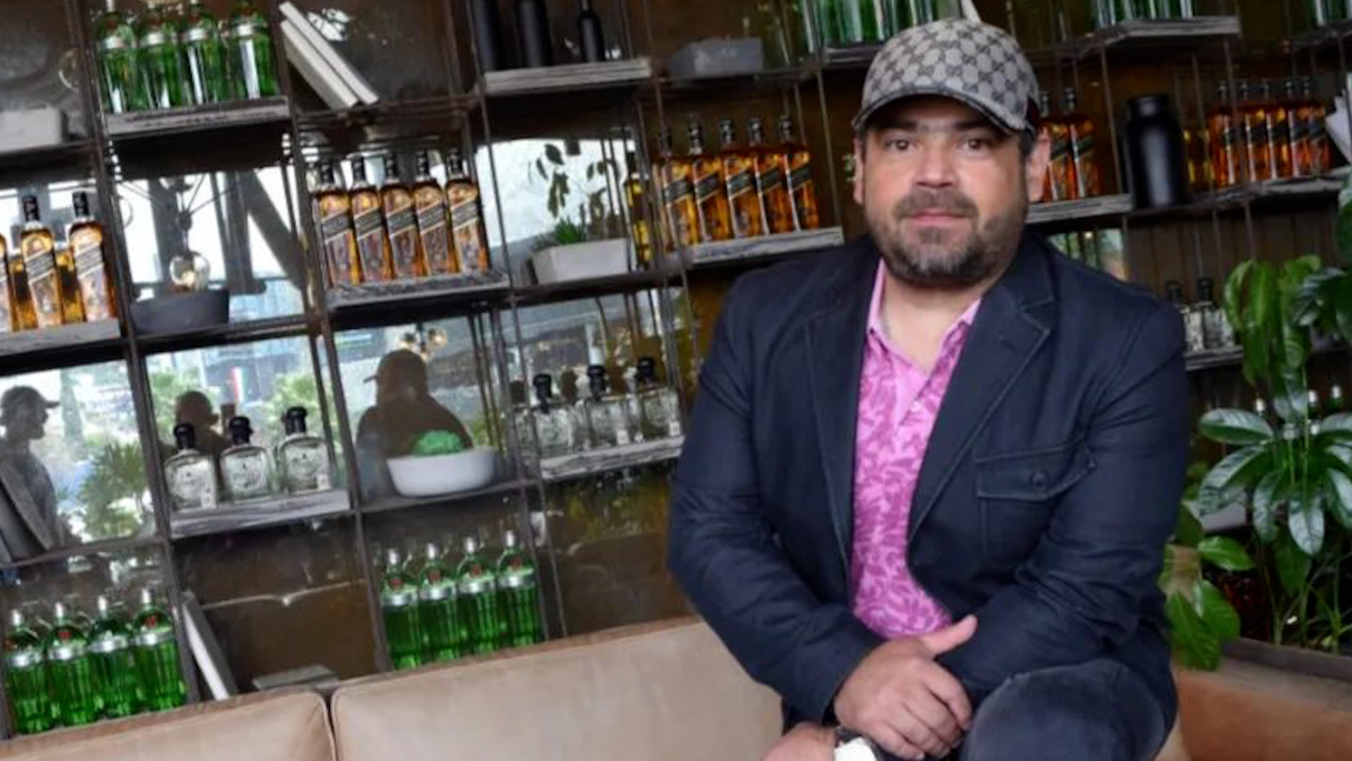 Familiar del fundador de restaurantes El Pollo Loco cuenta cómo llegó a ...