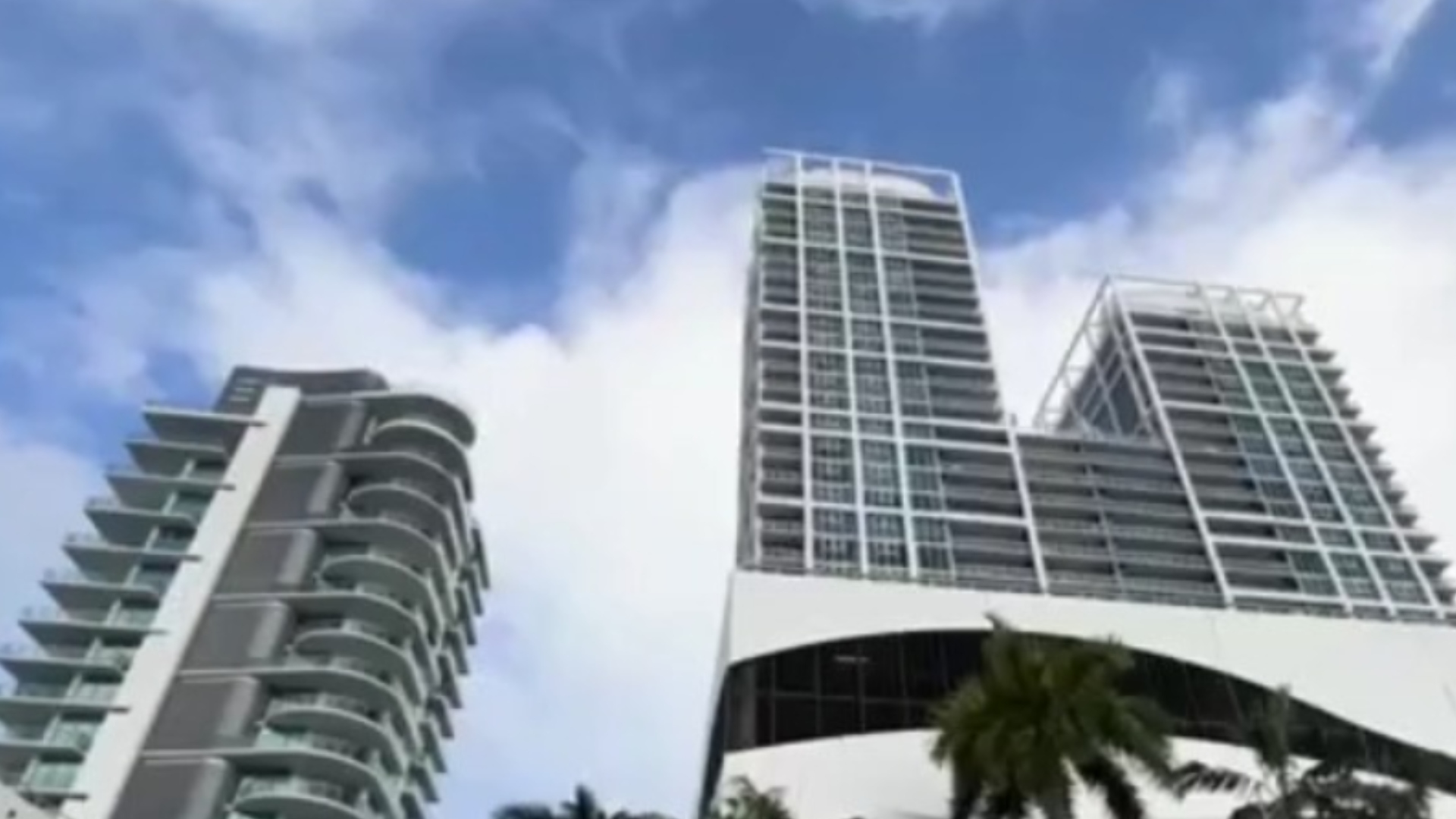 Edificios en Miami Beach y Sunny Isles presentan hundimientos según estudio reciente | Video ...