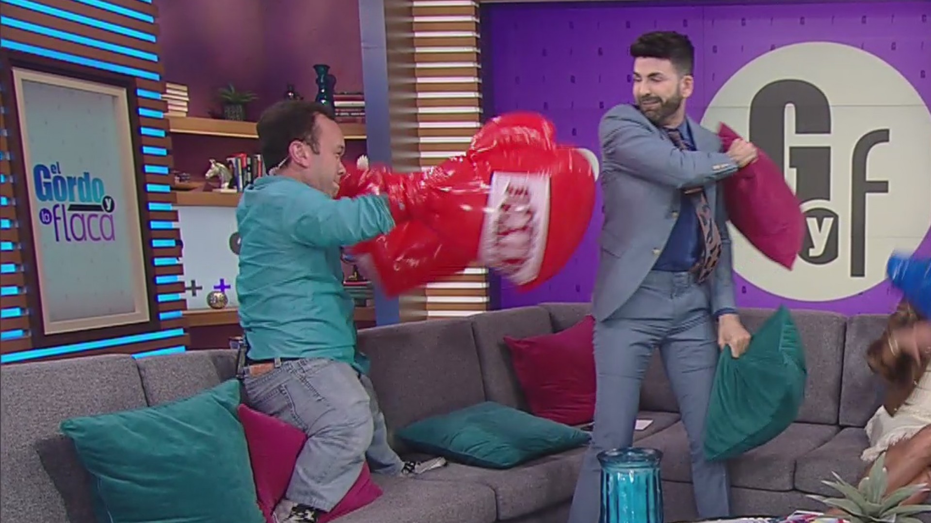 Carlitos 'el productor' y Jomari Goyso se fueron a las manos al final del show | Shows El Gordo ...