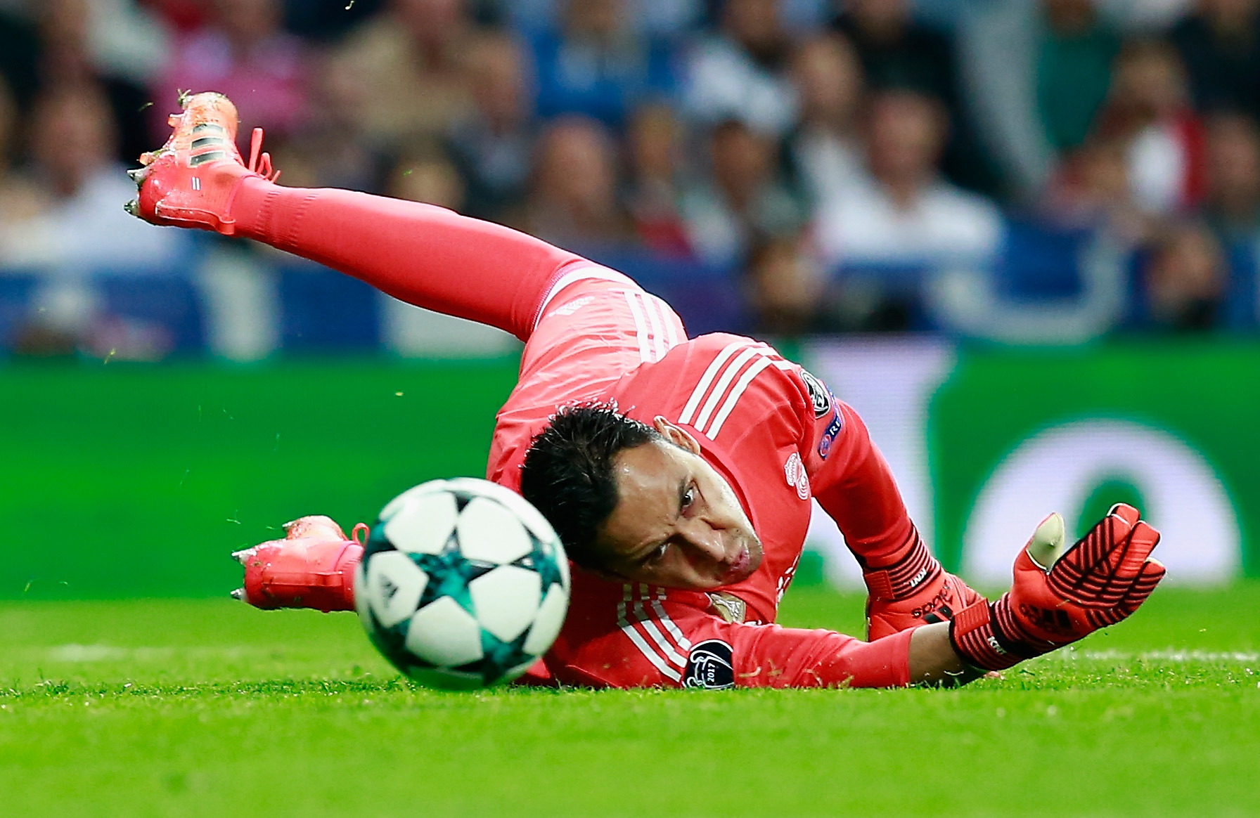 Keylor Navas, baja por una lesión muscular en la pierna derecha ...