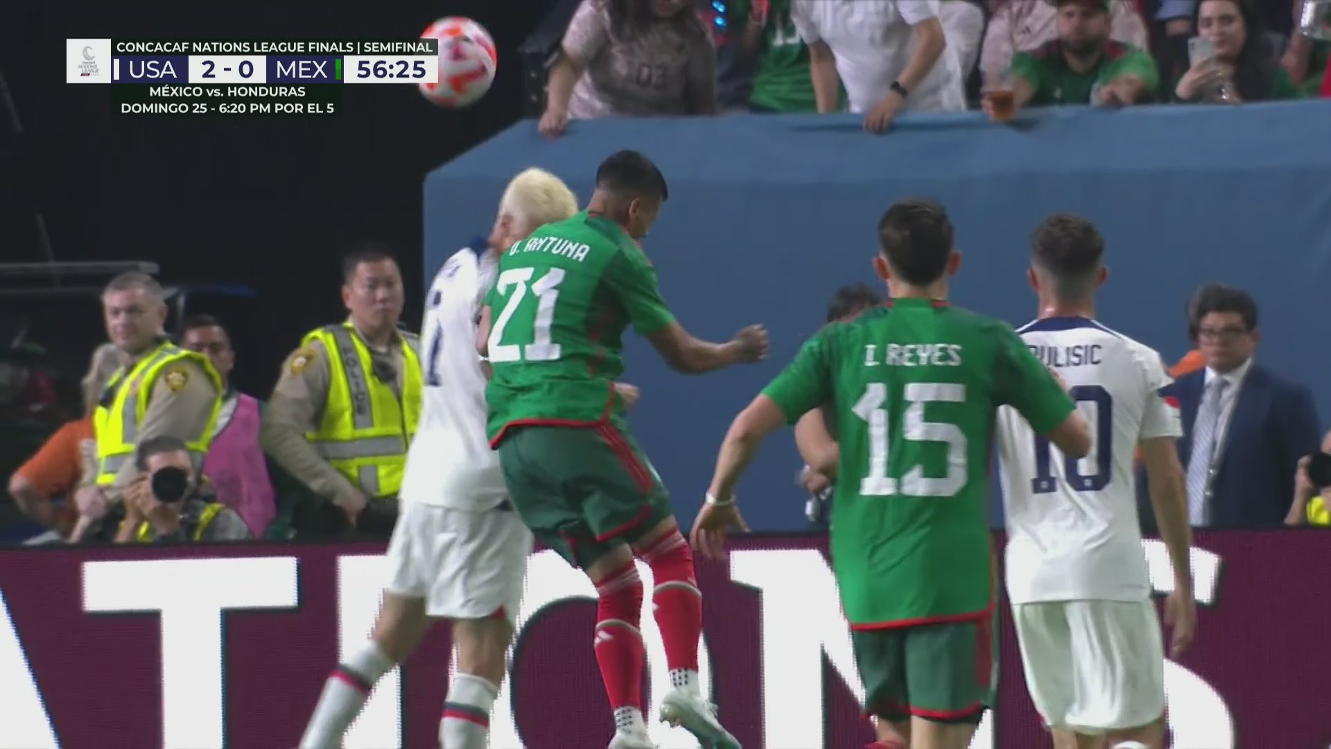 ¡Golpazo! Antuna brinca y revienta a Reyna que termina con sangre | TUDN CONCACAF Nations League ...