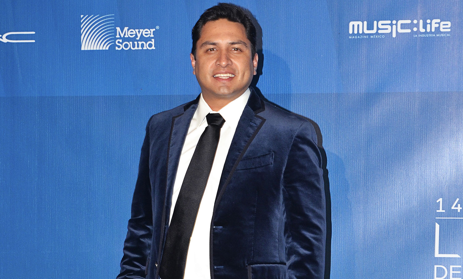 Así suena "Más Te Recuerdo", nuevo sencillo de Julión Álvarez | Shows ...